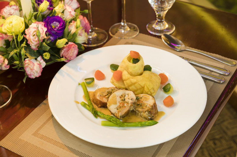 Nhà Hàng Tulip Restaurant ở TTC Hotel Premium - Ngọc Lan | Lâm Đồng ...